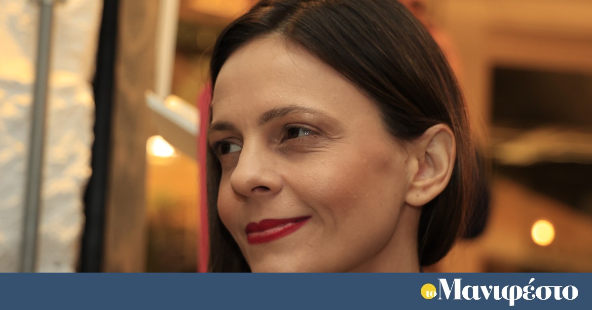 Εφη Αχτσιόγλου: εξαφανισμένη; Οχι! Απλά στο περιθώριο